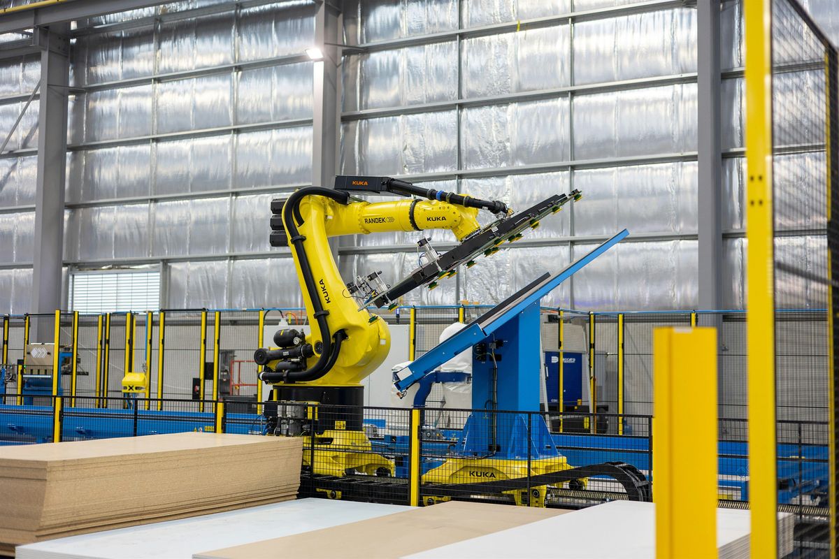 CIOB Modscape + Modbotics Facility Tour-(President/CEO Australia ...