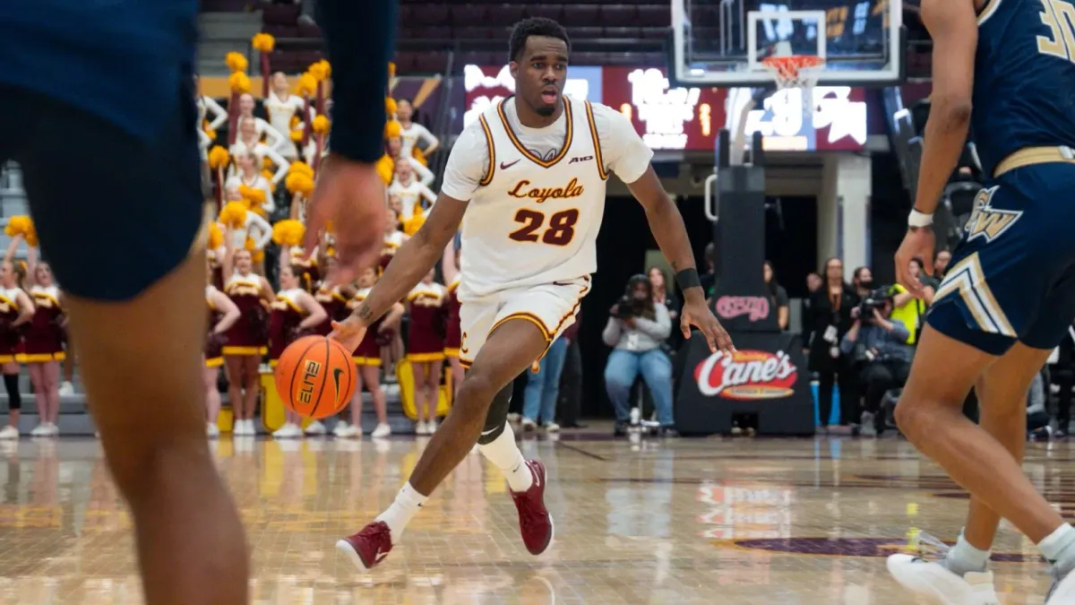 Loyola Chicago Ramblers at Santa Clara Broncos Mens Basketball at ...