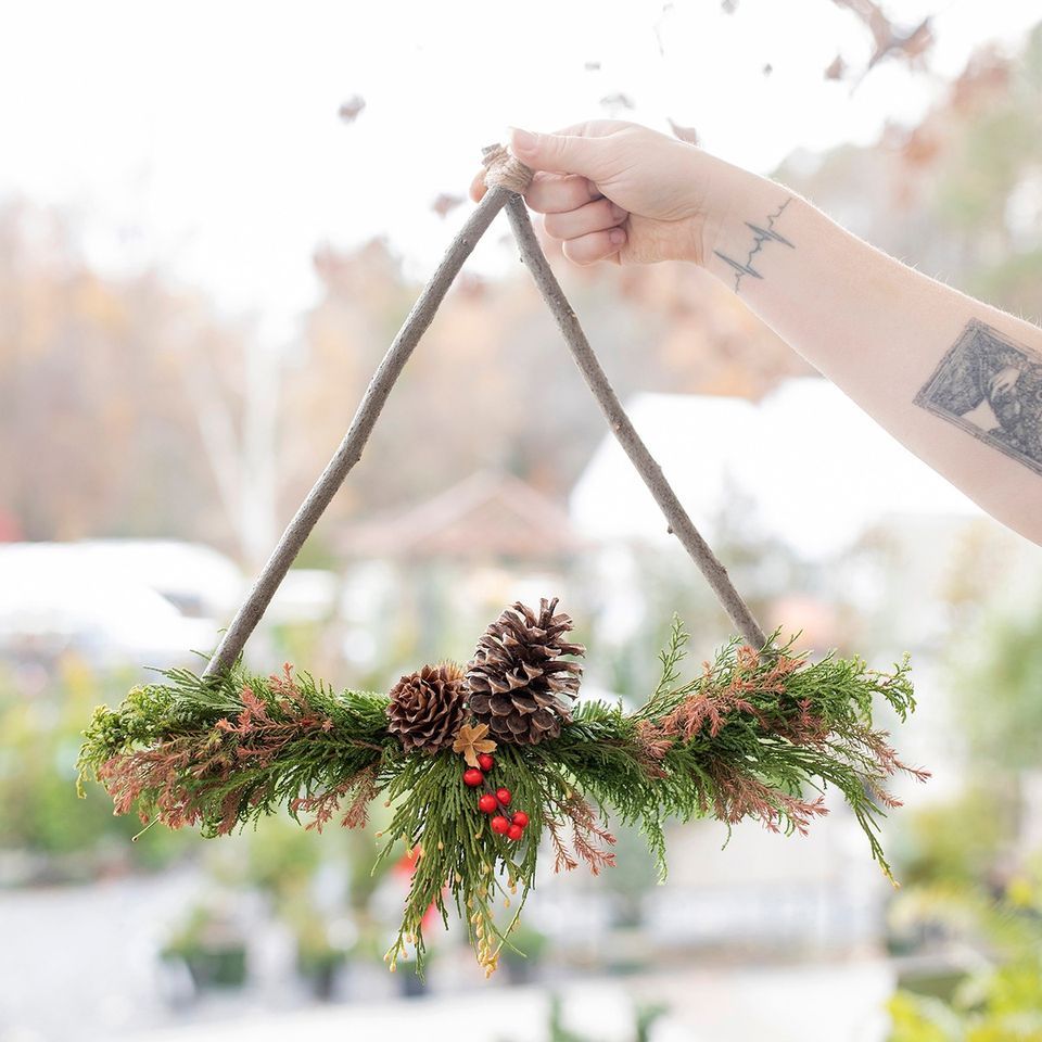 Create a Holiday Wreath with Izzy Hall at Cape Fear Botanical Garden ...