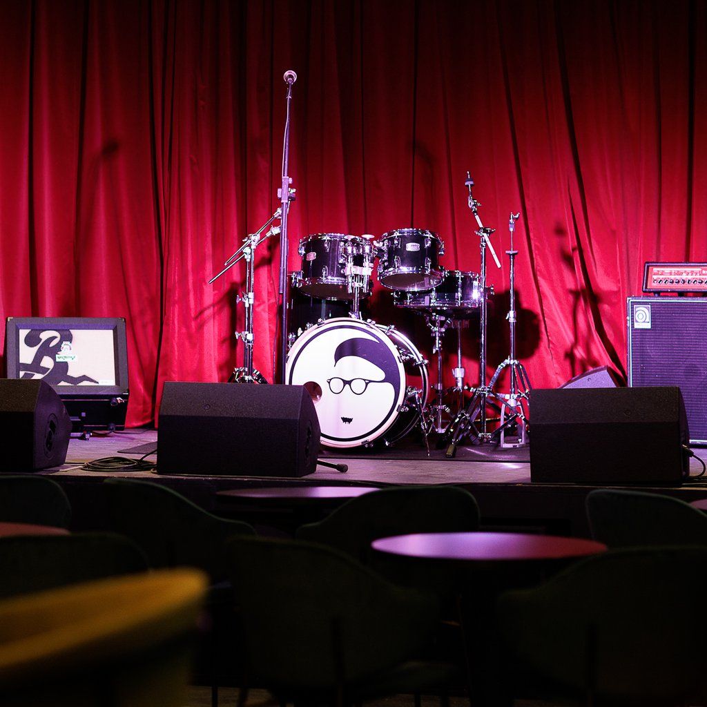 LIVE AND UNSIGNED: Ayanam Udoma, Marc Gallagher, Lucas Kane at The Bar ...