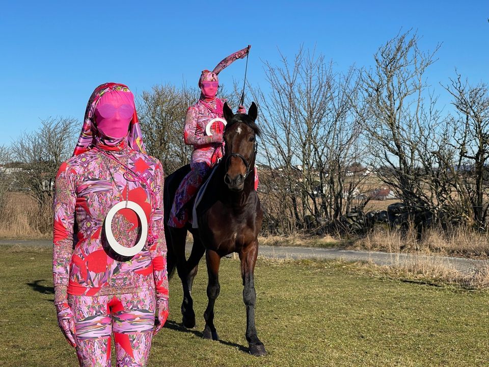 PIA MYRVOLD ART FOUNDATION presenterer: The Sumerians on Holiday A day ...