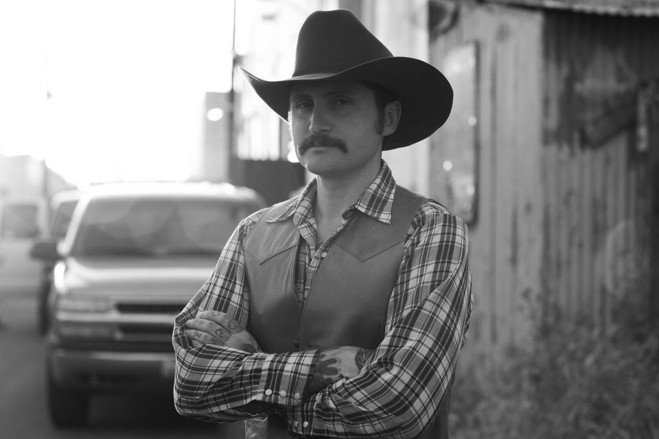Jesse Daniel live at Neurolux (Boise, ID) + Tylor & The Train Robbers ...