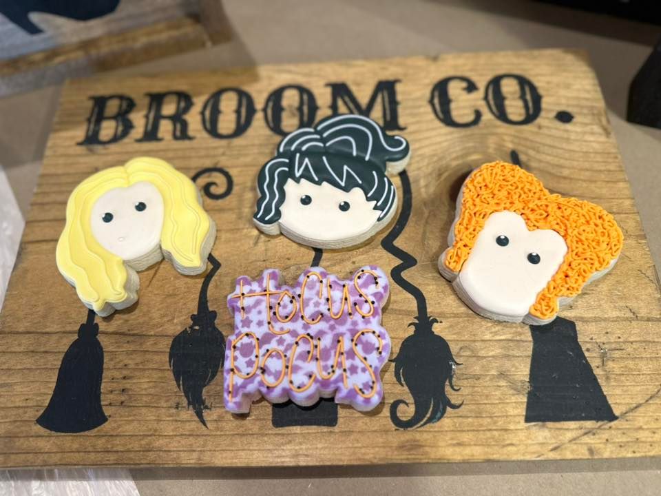 HOCUS POCUS cookie decorating & Board workshop! 10/26 at Board & Brush Queen Creek, AZ on 26th ...