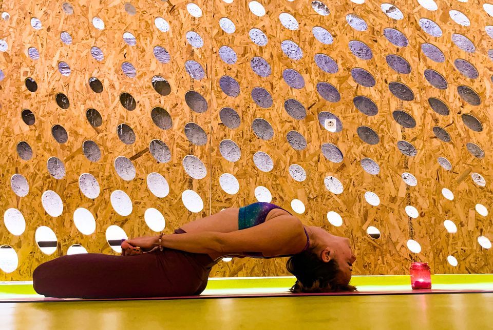 Hatha Flow & Pranayama | Sun & Moon Yoga, Cluj-napoca, CJ | December 19, 2022