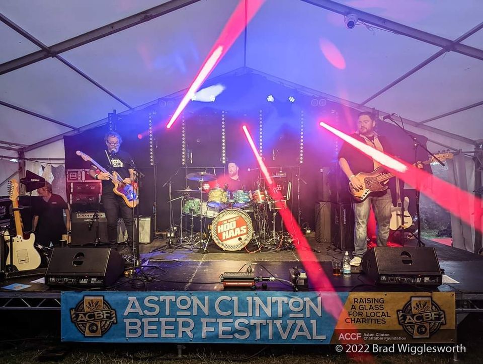 A Right Hoo Haa at The Brache, Luton at The Brache Beefeater, Luton on ...