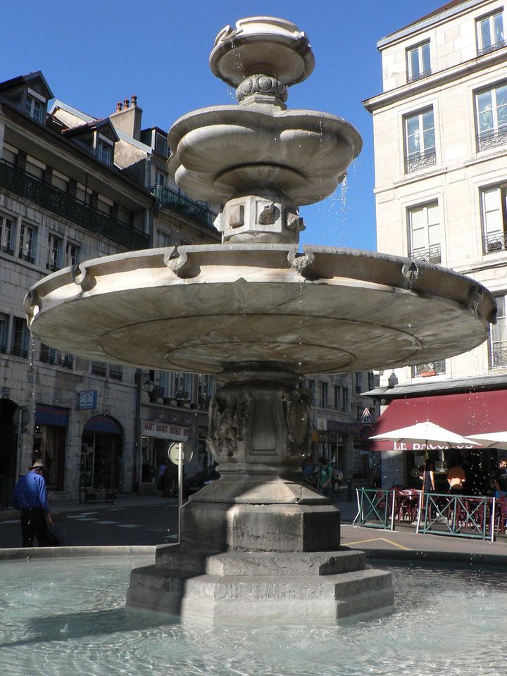 Visite guidée : LE CIRCUIT DES FONTAINES at Place Bacchus, 25000 ...
