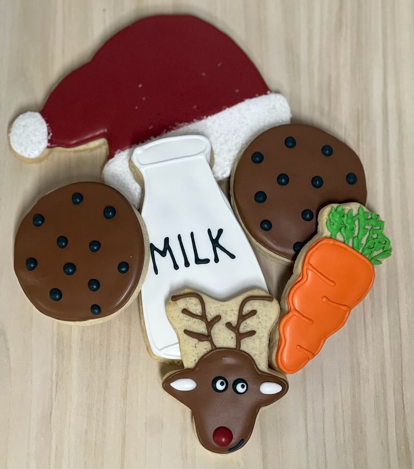 Cookie Decorating With The Sweet Gremlin | Steele's Brushes and ...