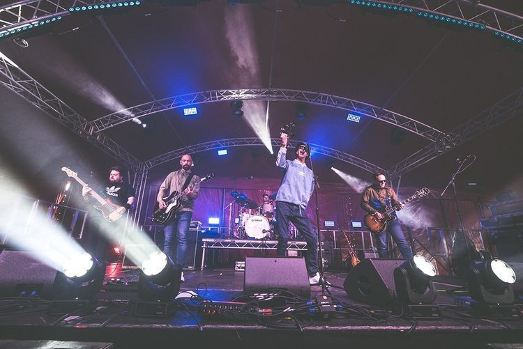 Whatever Oasis Tribute play the Bengeworth Club at Bengeworth Clubs ...