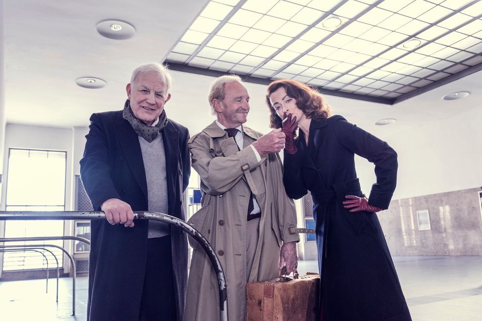 Julia von Miller / Anatol Regnier / Frederic Hollay: Ich tanze mit Dir in den Himmel hinein ...