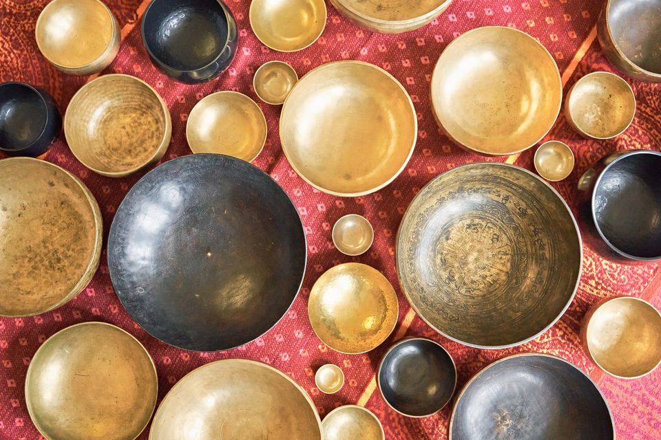 Pure Sound (met 25 klankschalen en 3 gongs) Christel Mijers & Frank ...