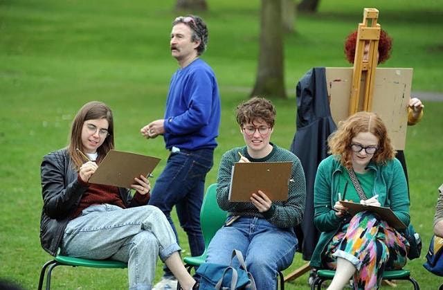 WORKSPACE OUTDOOR DRAWING CLASS at Dunfermline Carnegie Library ...