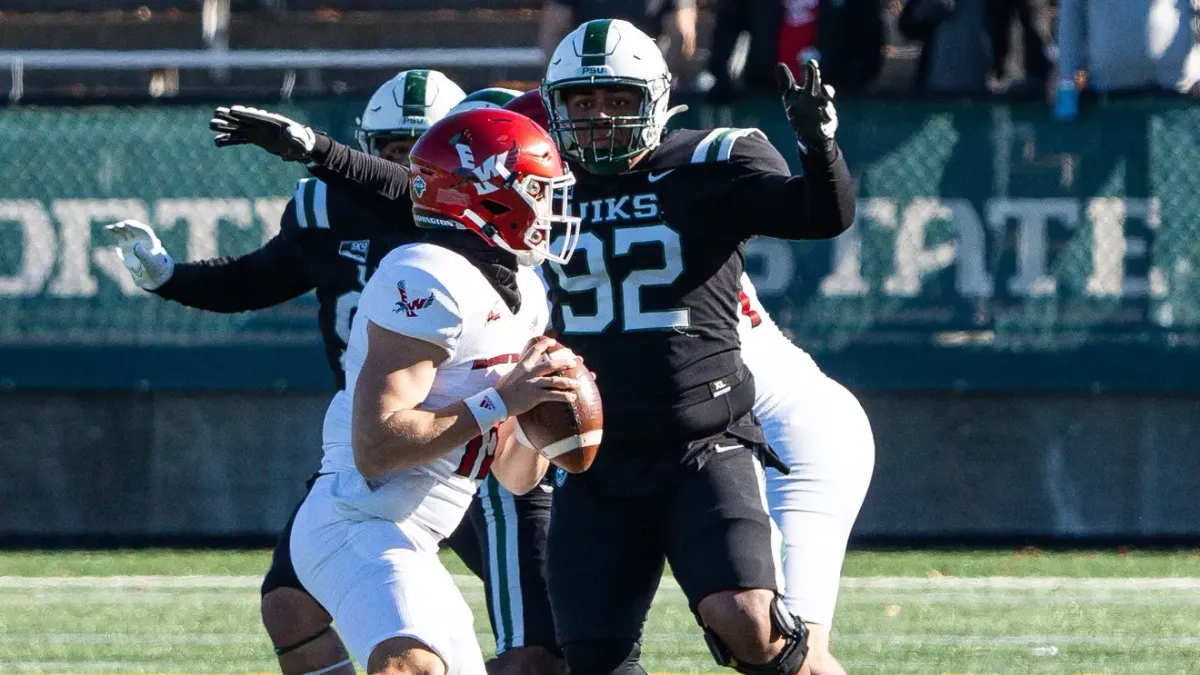 UC Davis Aggies at Portland State Vikings Football at Hillsboro Stadium ...
