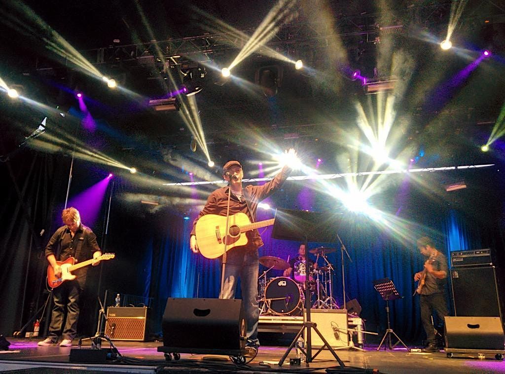 Chris Cummings with special guest Riley Taylor at Saint John Exhibition ...