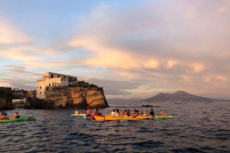 Escursione in Kayak lungo la costa di Posillipo | Bagno Sirena, Napoli ...
