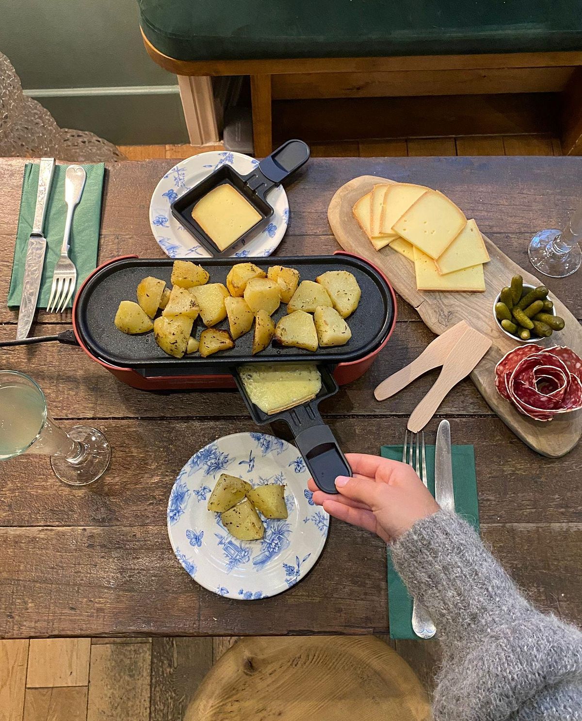 RACLETTE NIGHT BRIXTON - Cheese+Fizz - Melt your own Raclette ...