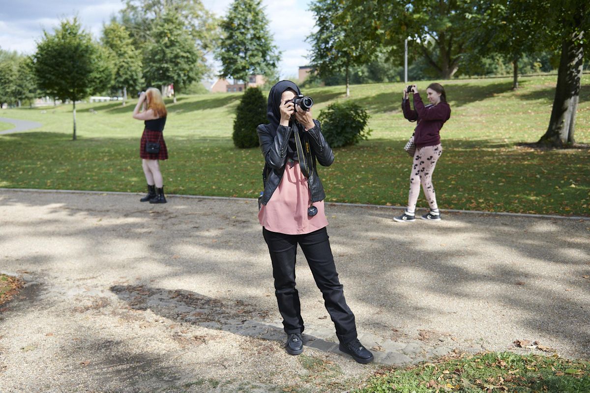 Photowalk for Wellbeing with Gwen Riley Jones | New Adelphi Building ...