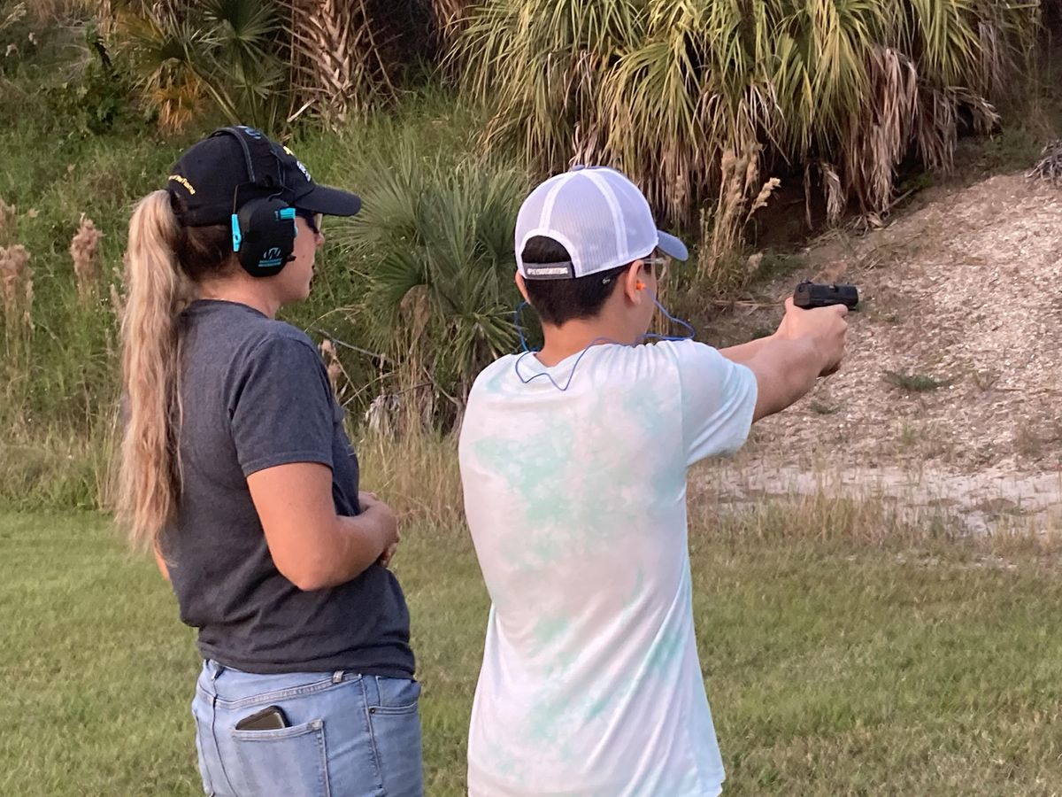 Rifle FIRST SHOTS for KIDS: An Intro to Rifle Shooting: Sebastian ...