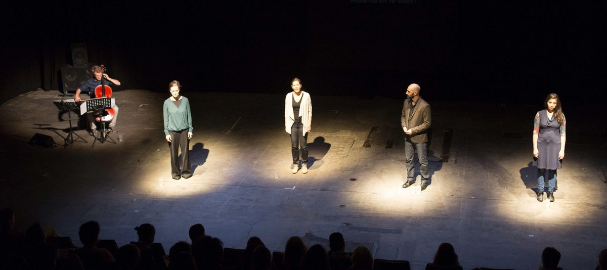 Aufführung des Theaterstücks „NSU-Monologe“ und Podiumsdiskussion ...