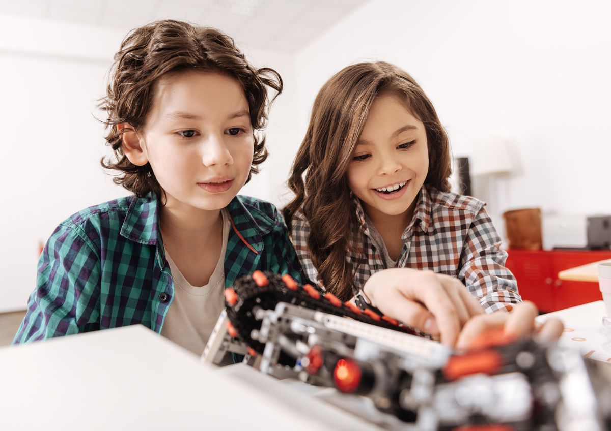 Coderdojo Hilversum februari 2022 at A. Roland Holst College de ...