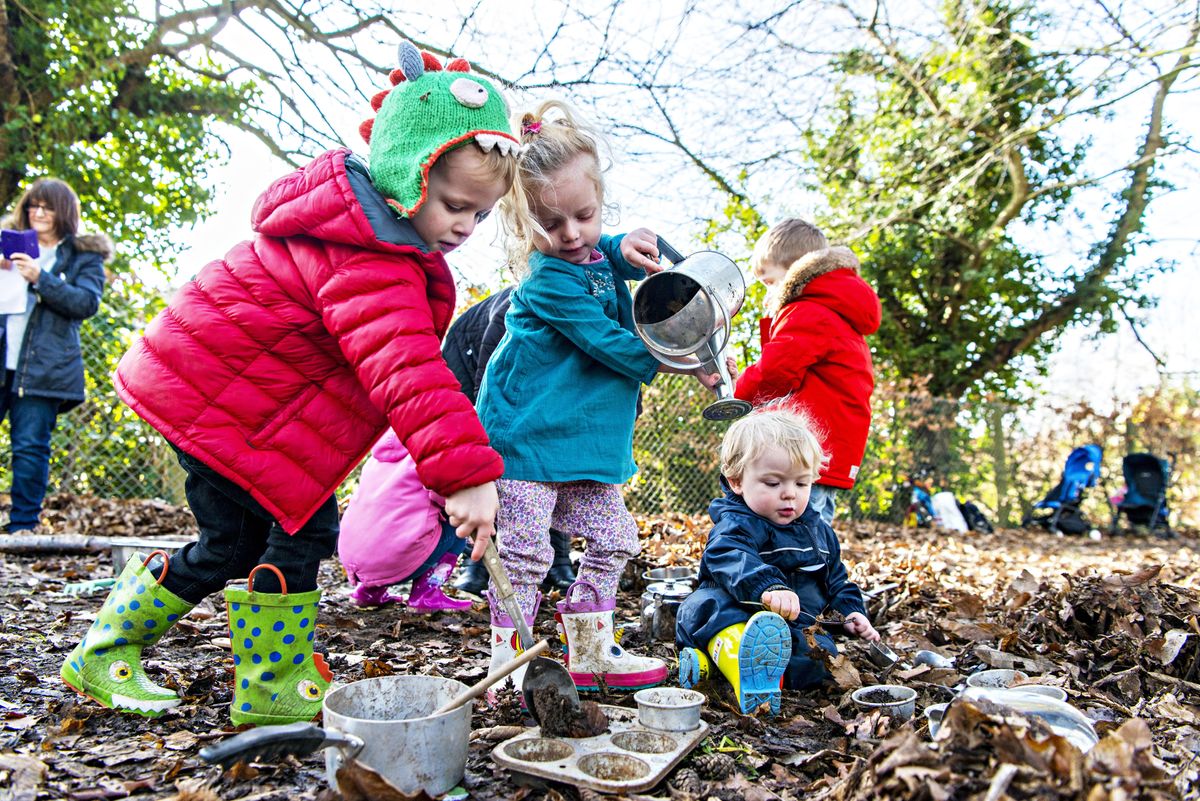 Wild Tots in Holywells Park (E9P 2814) at Holywells Park, Ipswich on ...