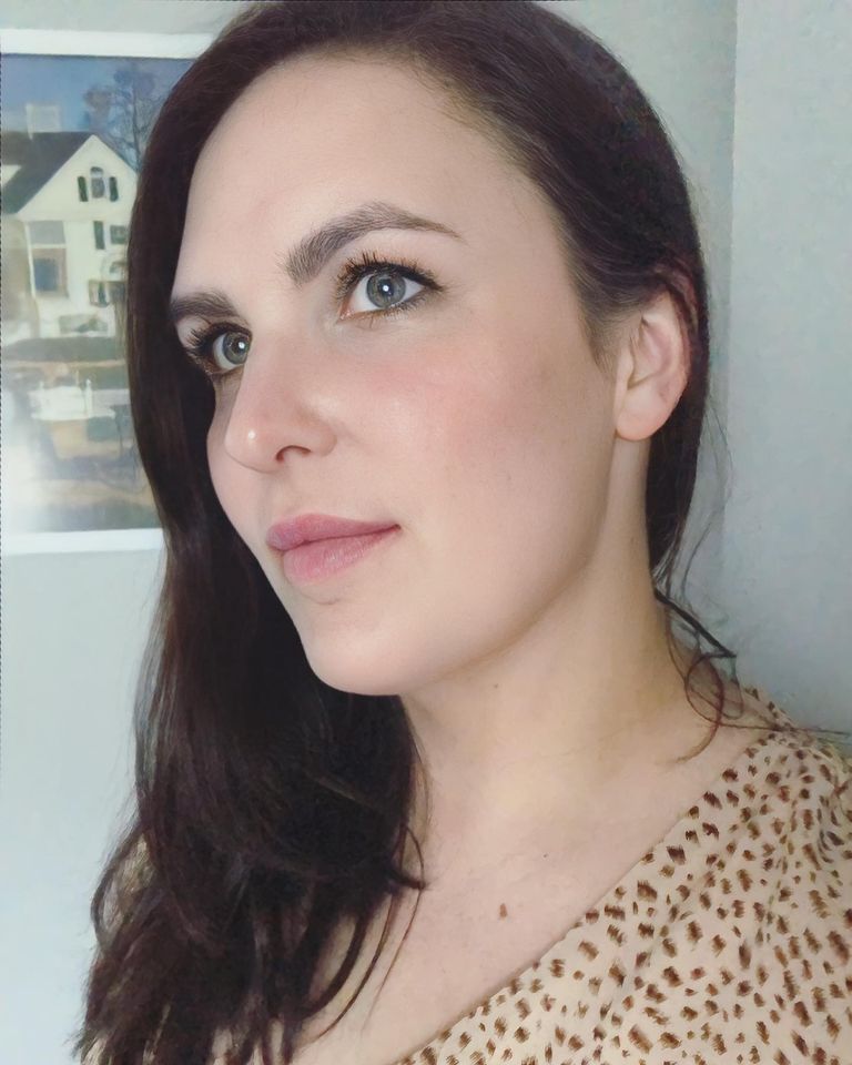 Heidi Riddell at Lake Anna Taphouse | Lake Anna Taphouse, Mineral, VA ...