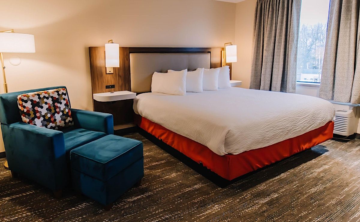 Country Classics with Pure Country at Ponderosa Lounge & Grill ...