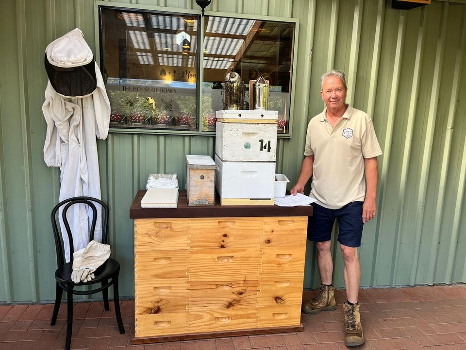 Bee Farm Tour; Beekeeping 101 at The House of Honey & The Sticky Spoon ...