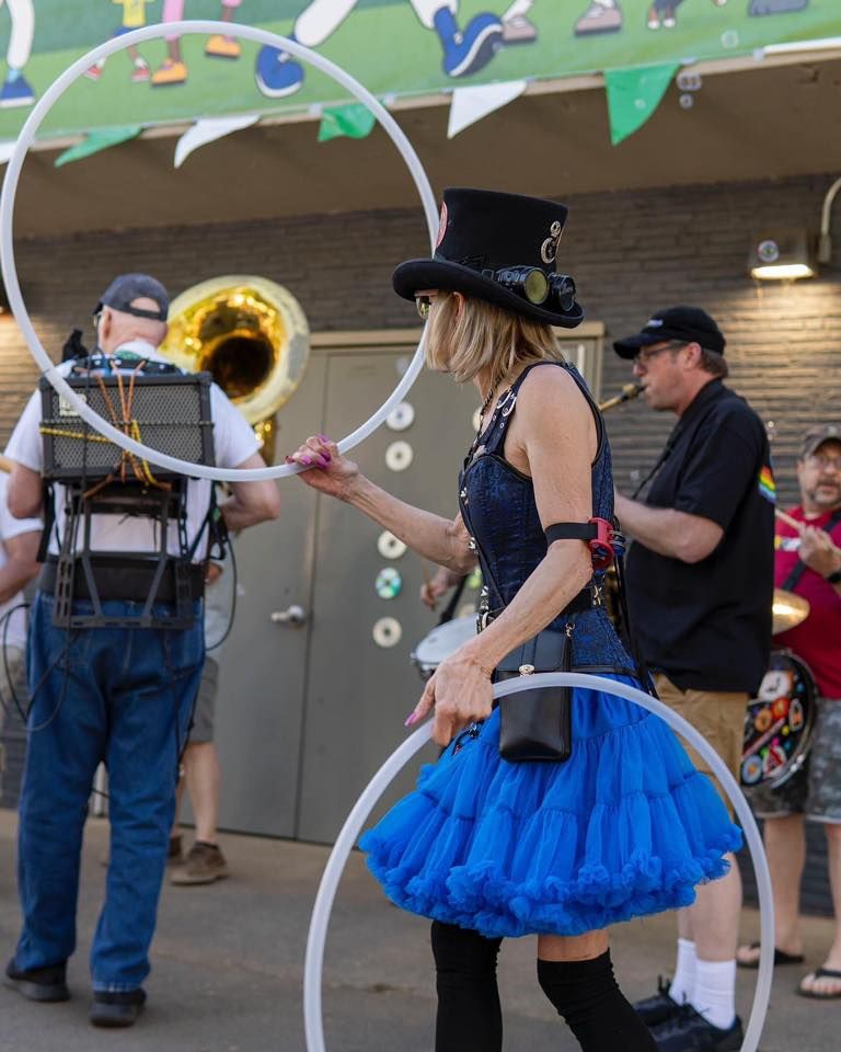 Jesters Brass Marching Band Portland Mardi Gras Parade at Victoria Bar ...