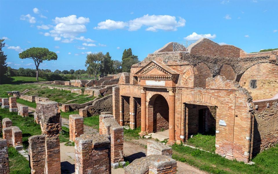 LA GRANDE STORIA A PORTATA DI MANO: Gli scavi di Ostia Antica ed il ...