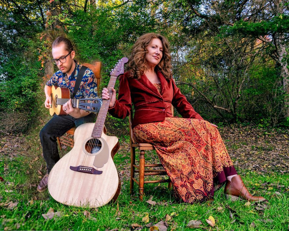 Stone Wolfe Duo @ Linas Lounge at Lina's Lounge, Dubuque on 18th August, 2022