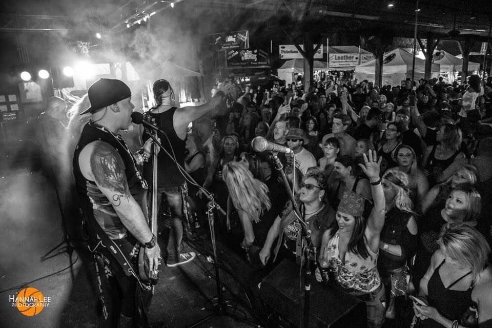 Throwdown Jones @The World Famous Beaver Bar - 2022 Myrtle Beach Spring ...