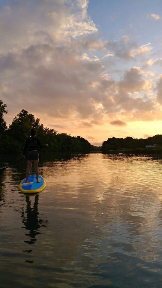 Sunset paddle: Sturgeons Full Moon | Lock 32 Paddling Center, Pittsford ...