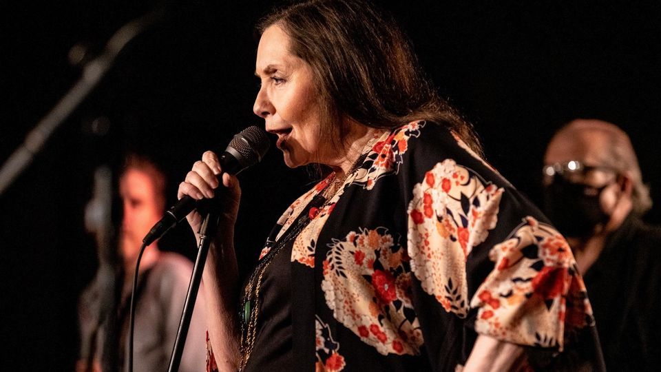 Lou Ann Barton w/ The Moeller Brothers plus Sarah Barlow at Antones ...