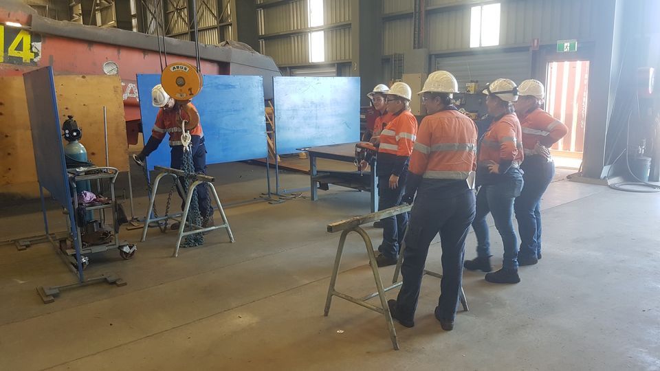 Conduct Lifting Operations Training at Corrsafe / Safe One Training ...