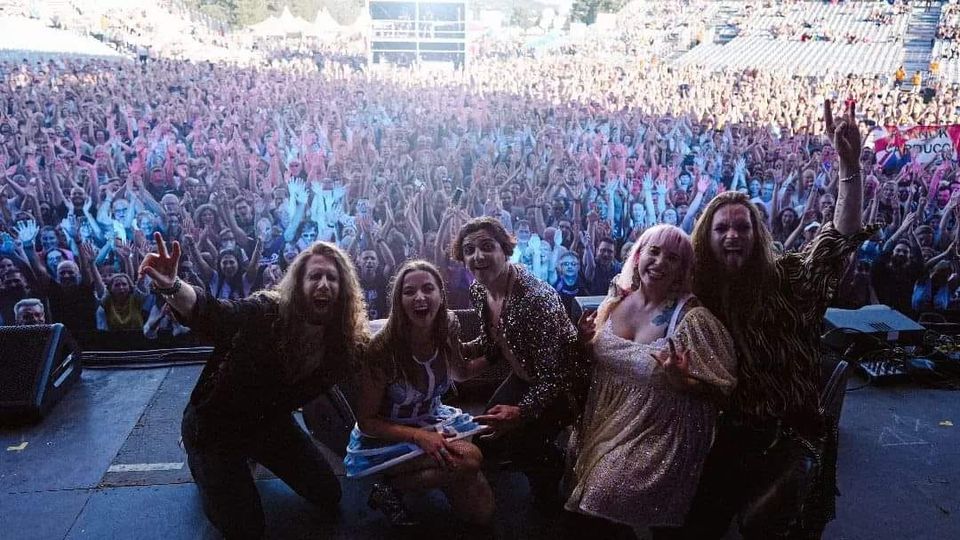 Franck Carducci and the Fantastic squad (France) support The Russ ...