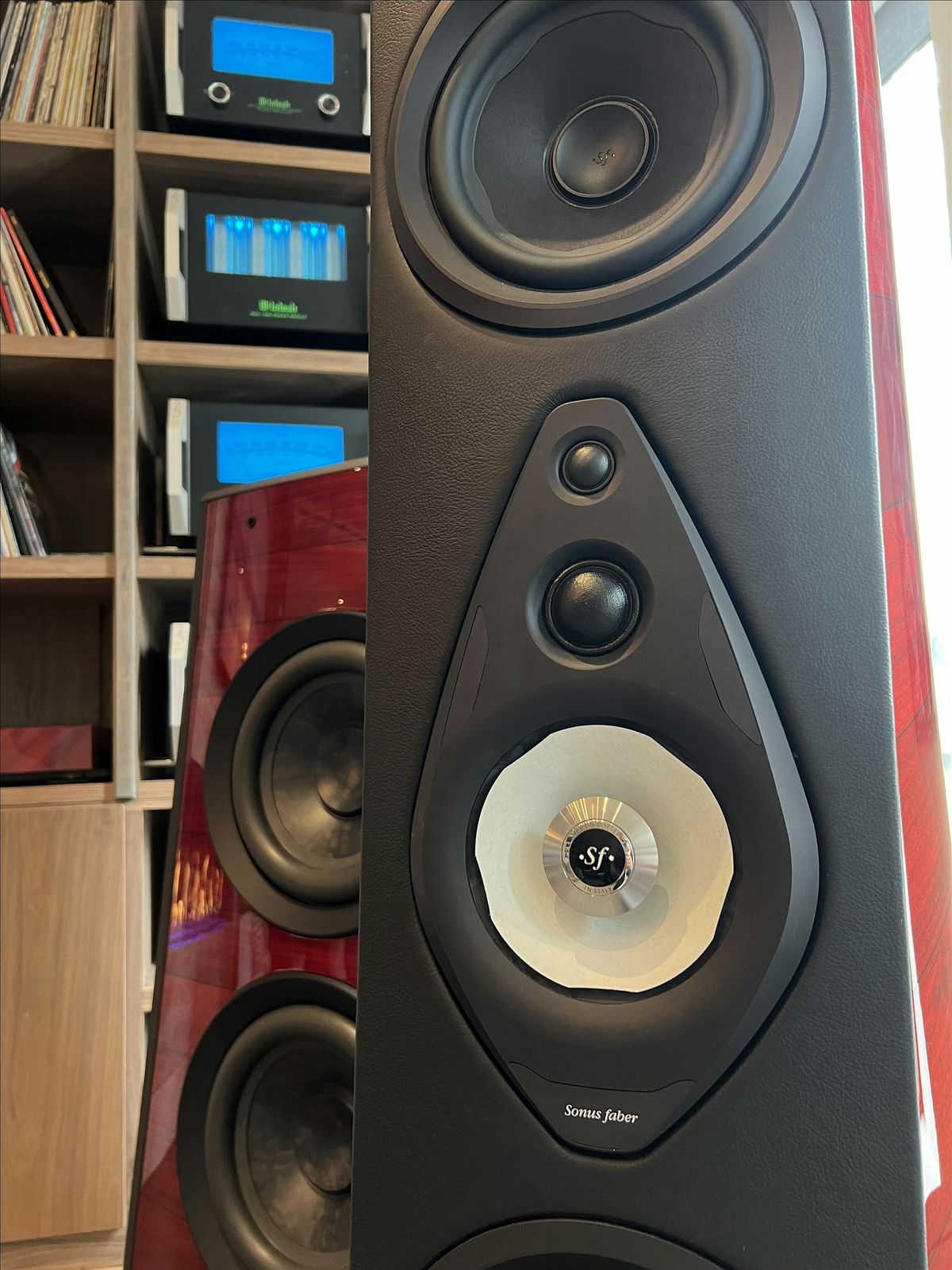 HiFi Meet and Greet: Sonus fabers Newest Speaker, Roberto Gamba at JS ...