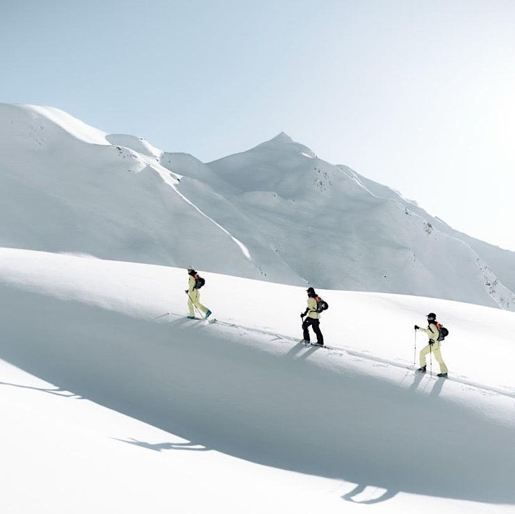 Ski Touring & Safety Session - Women Only (2 jours) at Refuge Buffère ...